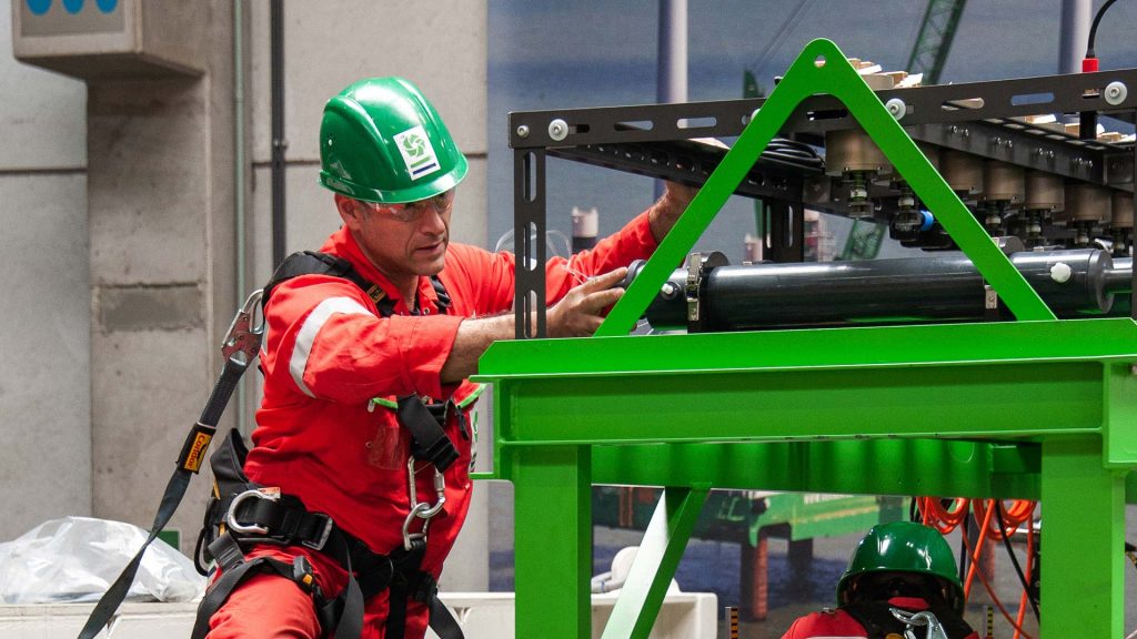 GSR and Keppel O&M to collaborate on deep sea riser and mining vessel ...